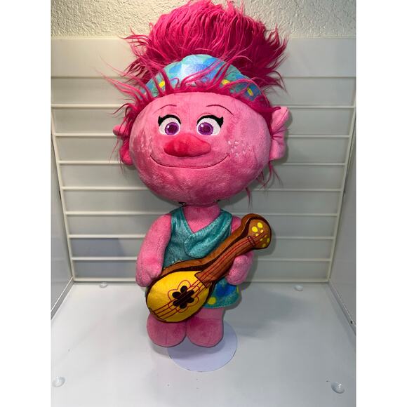 Dreamworks | Toys | Trolls World Tour Poppy W Guitar Large Plush ...